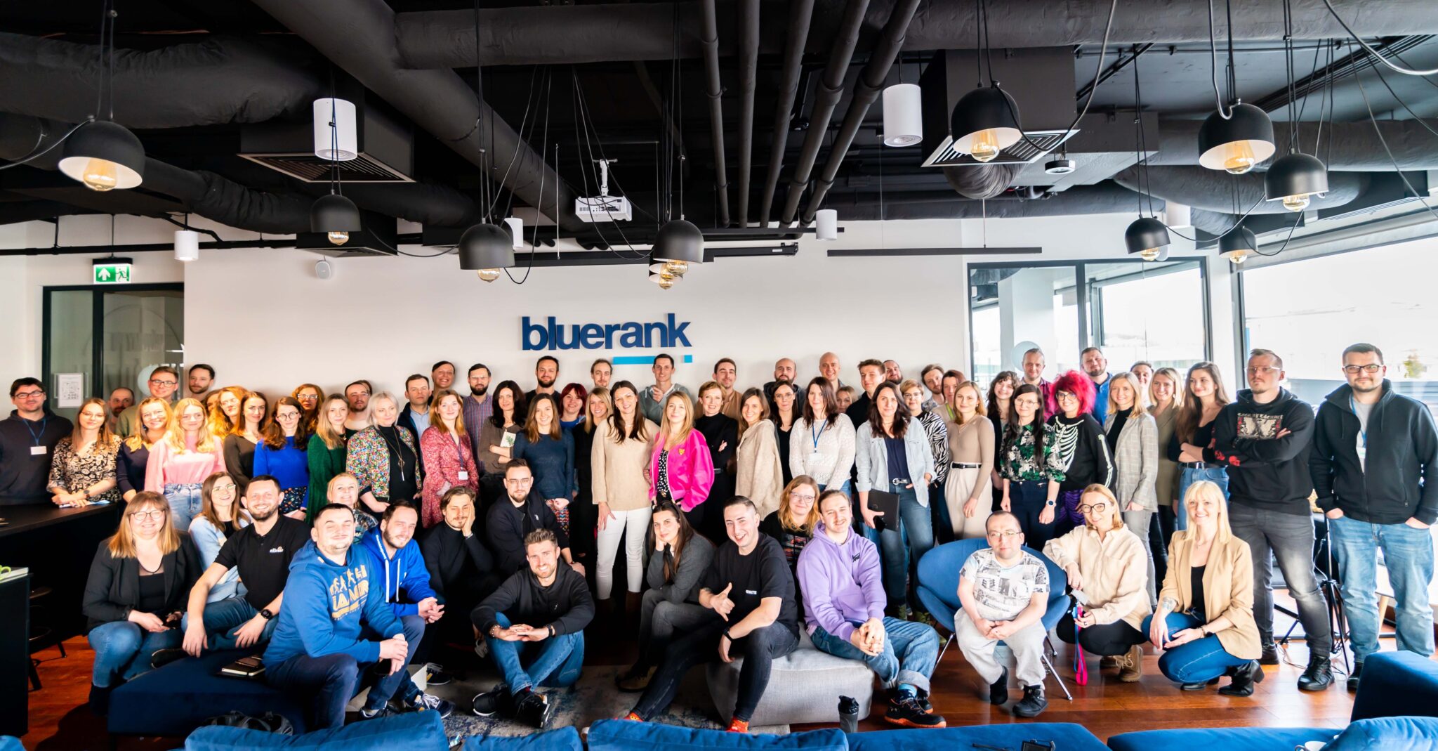 Zarobki w Bluerank – nasze widełki wynagrodzeń w 2023 r. | Bluerank